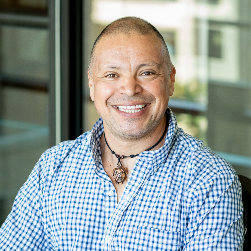 Román, Diego - Curriculum and Instruction